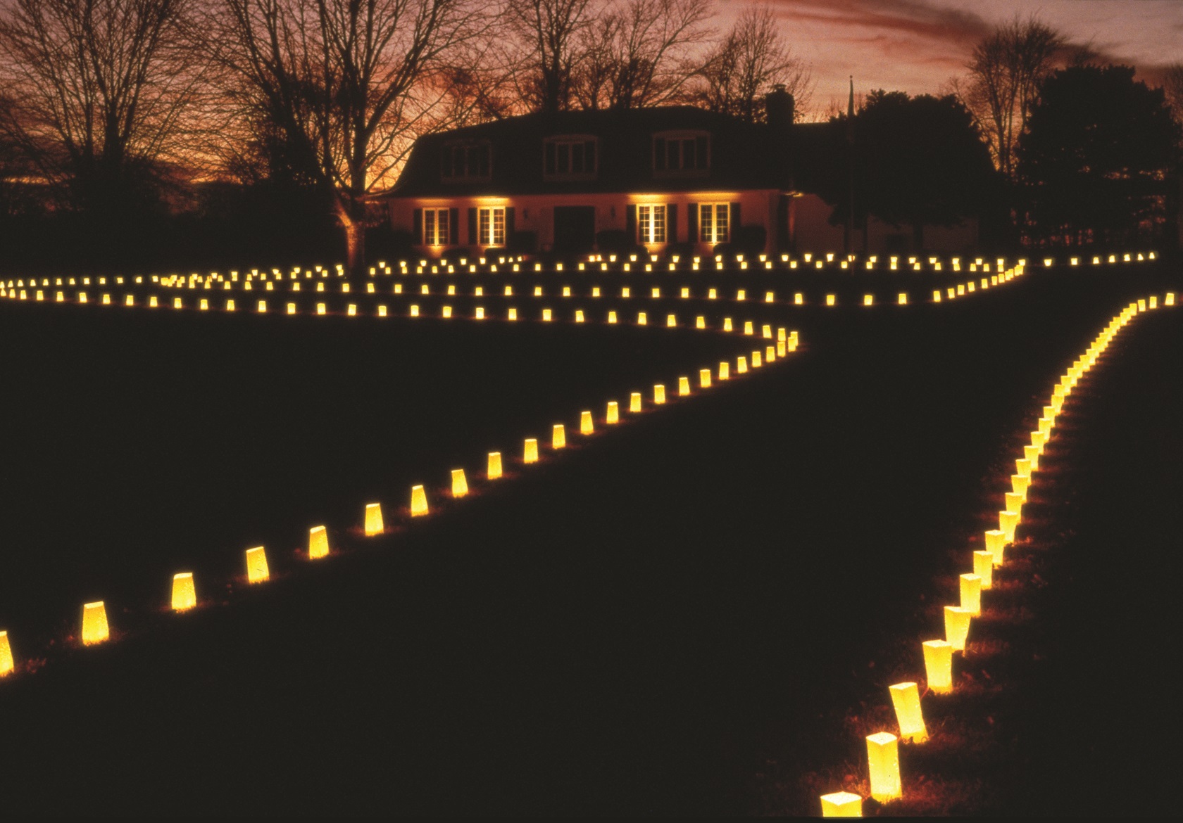 RC Company: Quality Luminarias & Unique Lighting Solutions